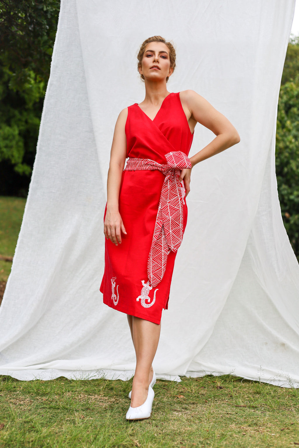 Glory by Tiwi Design x Ossom "Tiwi Time" Wrap Linen Dress – OSSOM AUSTRALIA